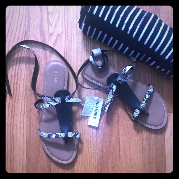 Old Navy | Shoes | New Snake Print Strappy Gladiator Sandals Size 8 ...